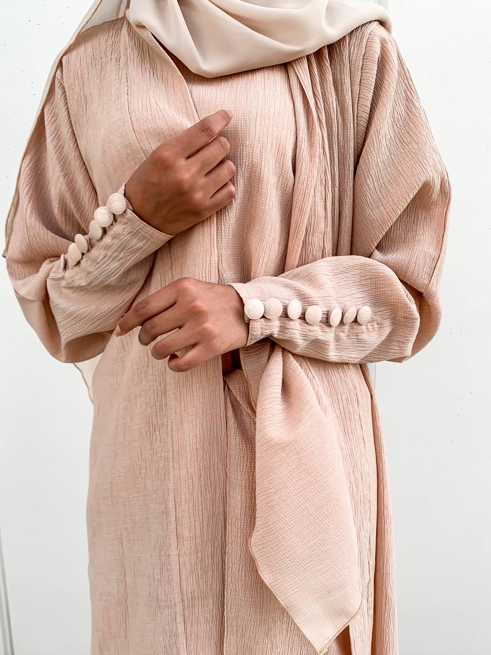 BUTTON ABAYA