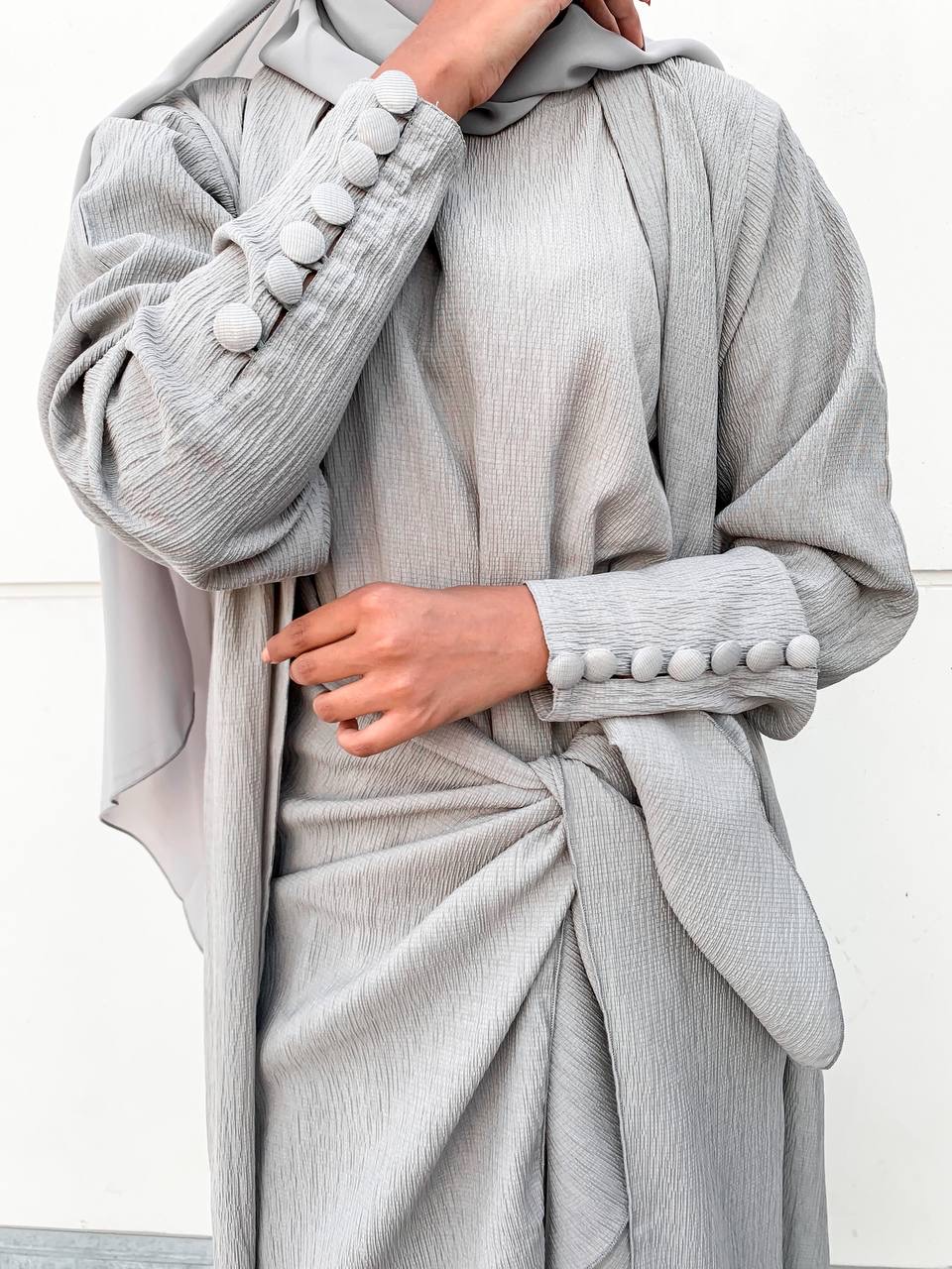 BUTTON ABAYA