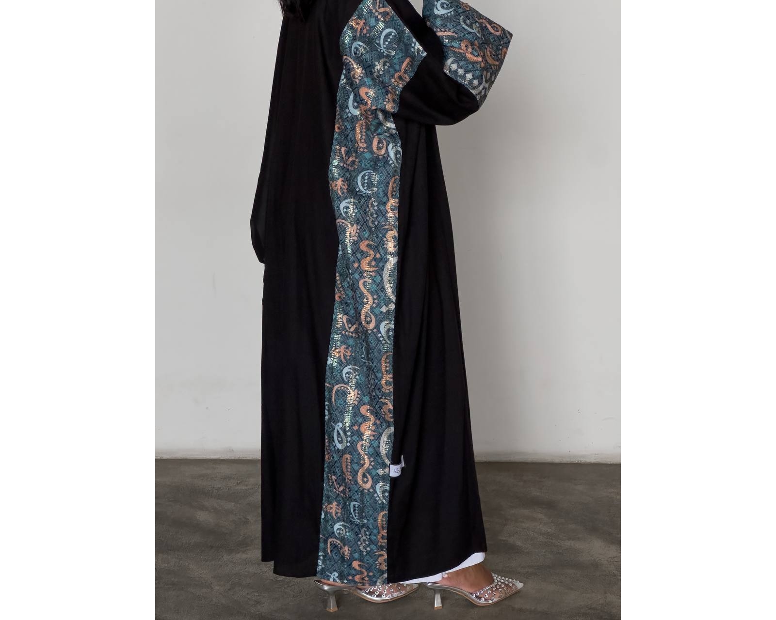 Abaya :: AL KHAT AL ARABI ABAYA