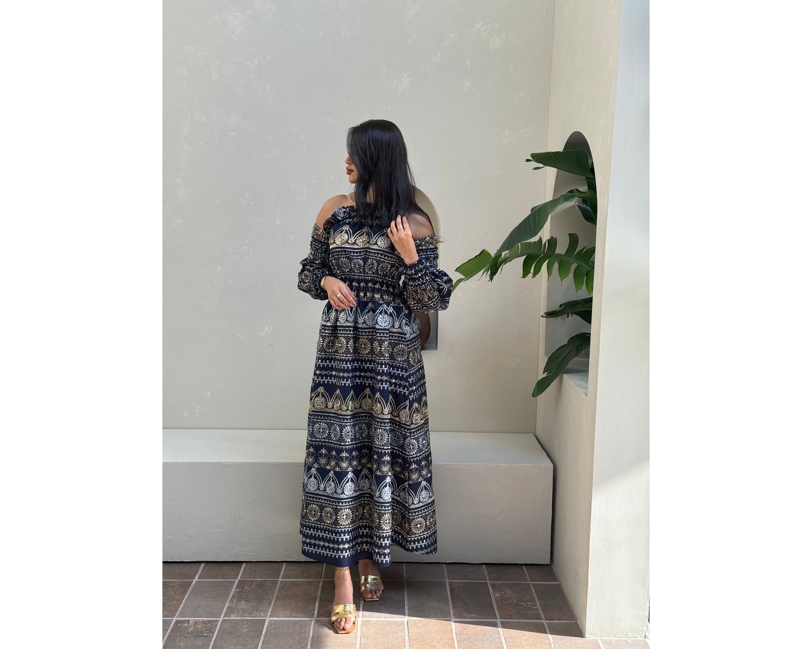 Dress :: ALZAIN DRESS