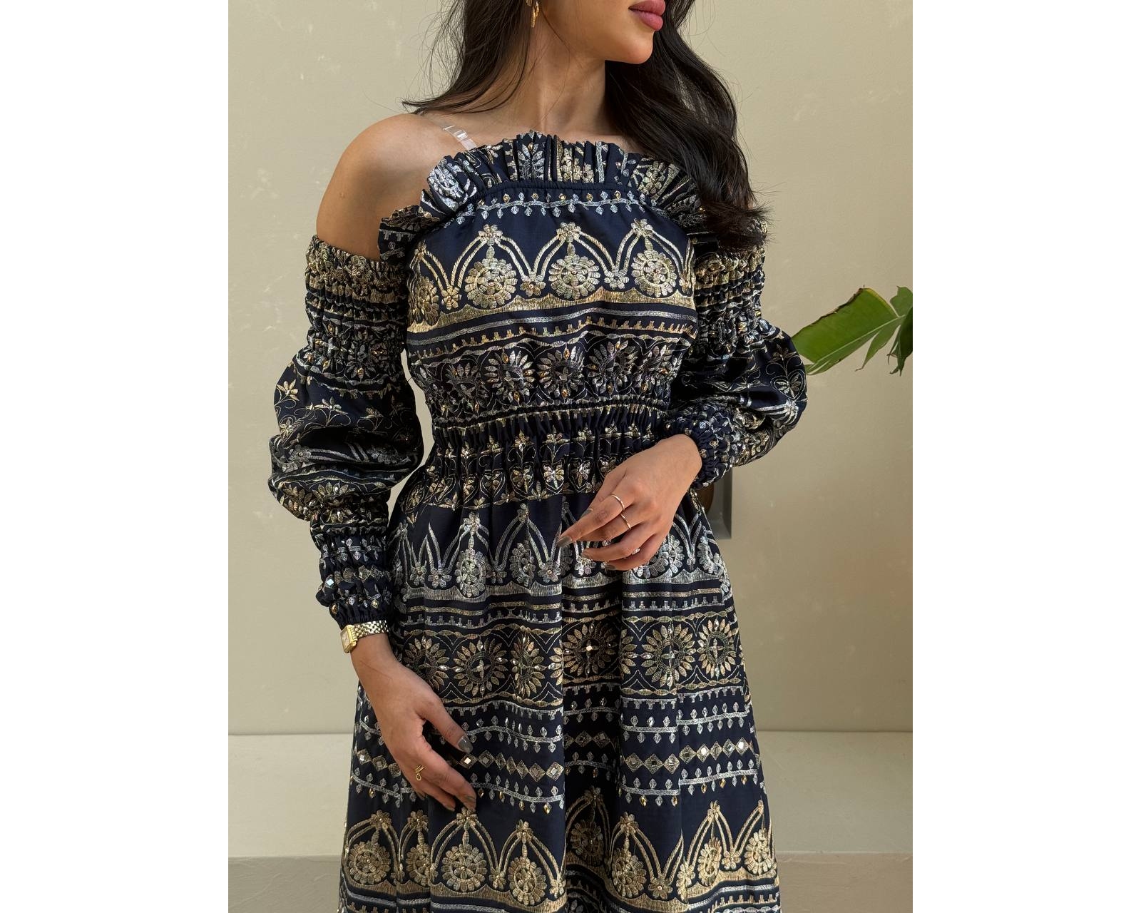 Dress :: ALZAIN DRESS